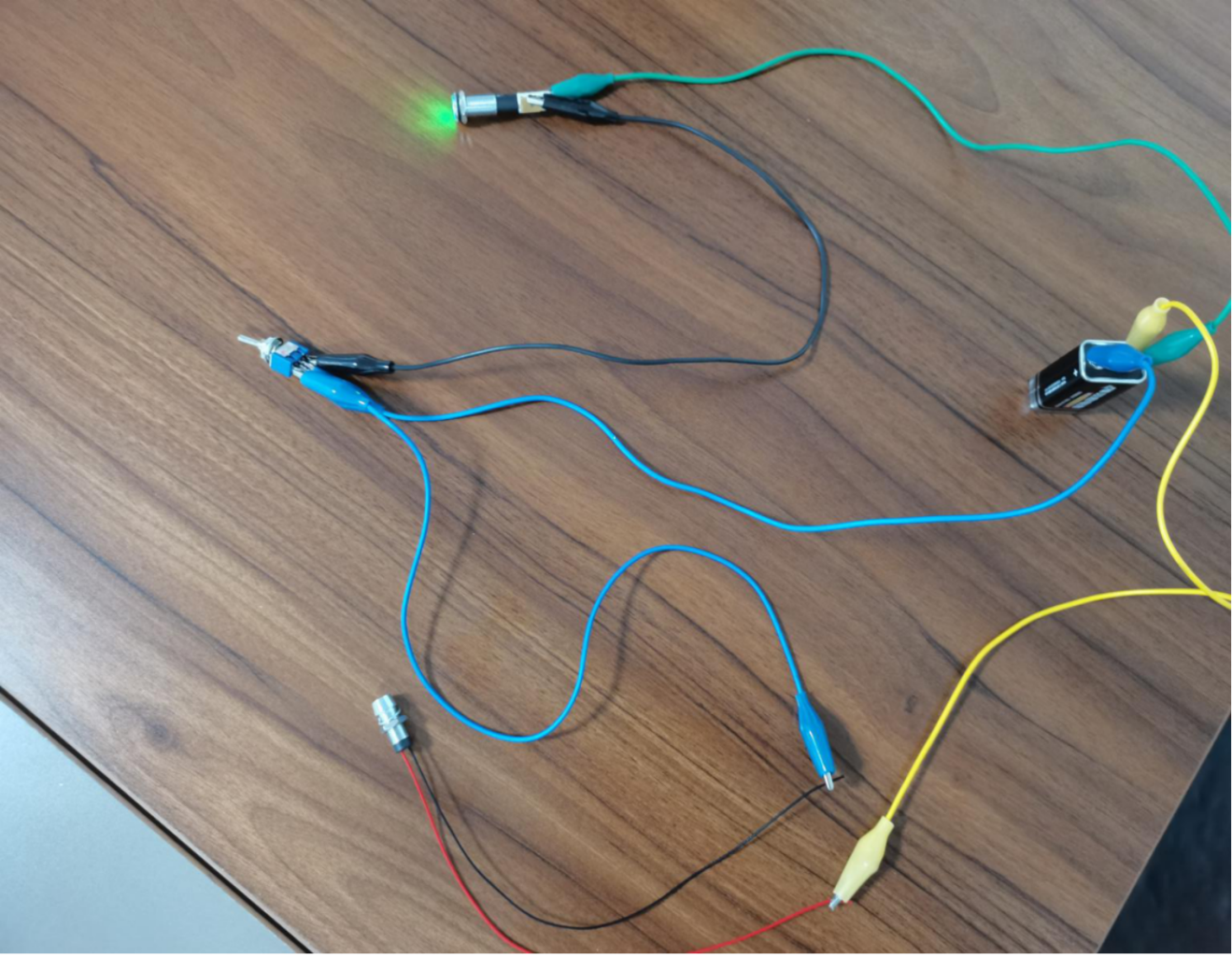 How To Wire a MINI Toggle Switch?